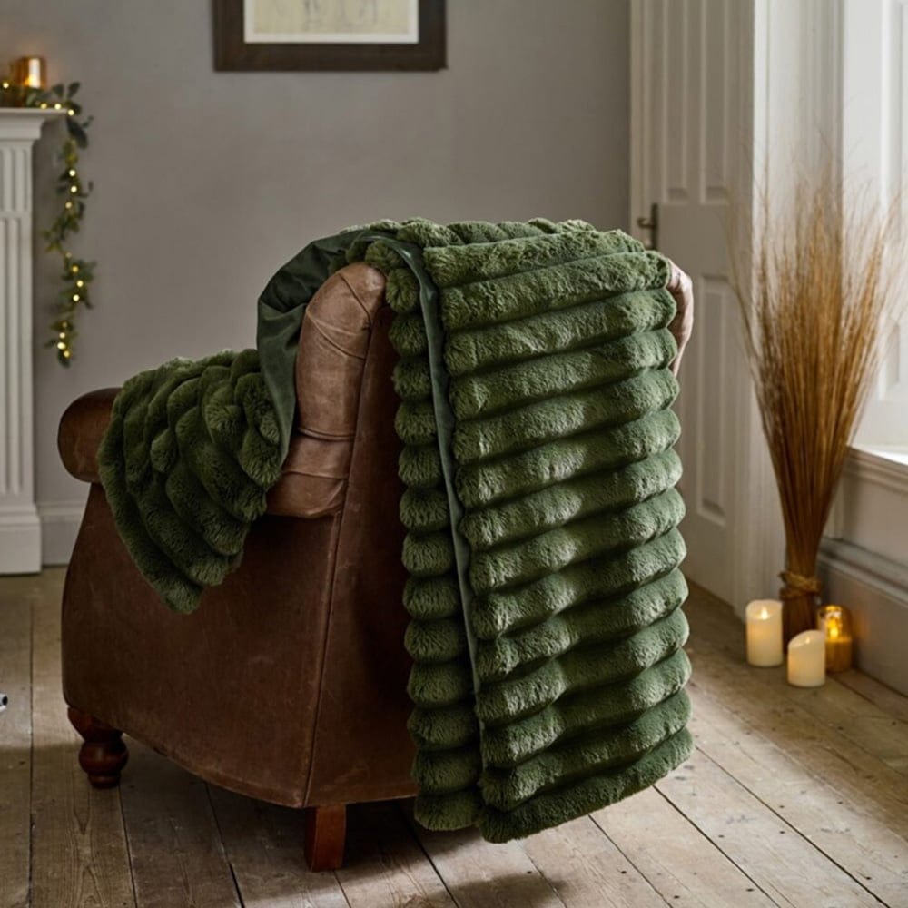 Deyongs Kenwood Faux Fur Fern Throw In Green