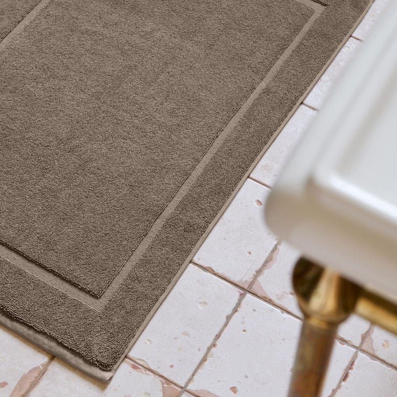 Christy Renaissance Bath Mat In Mink