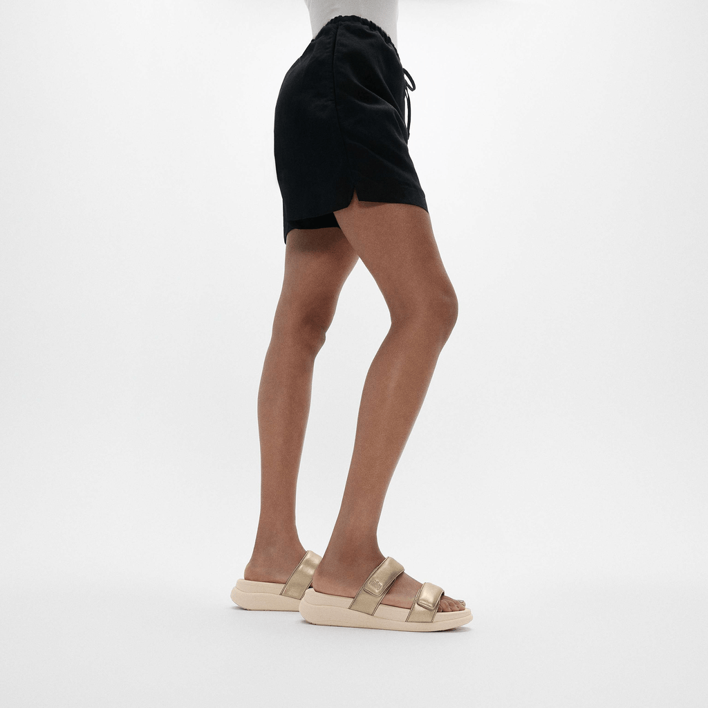 FitFlop F-Mode Go Adjustable Two-Bar Slides in Platino