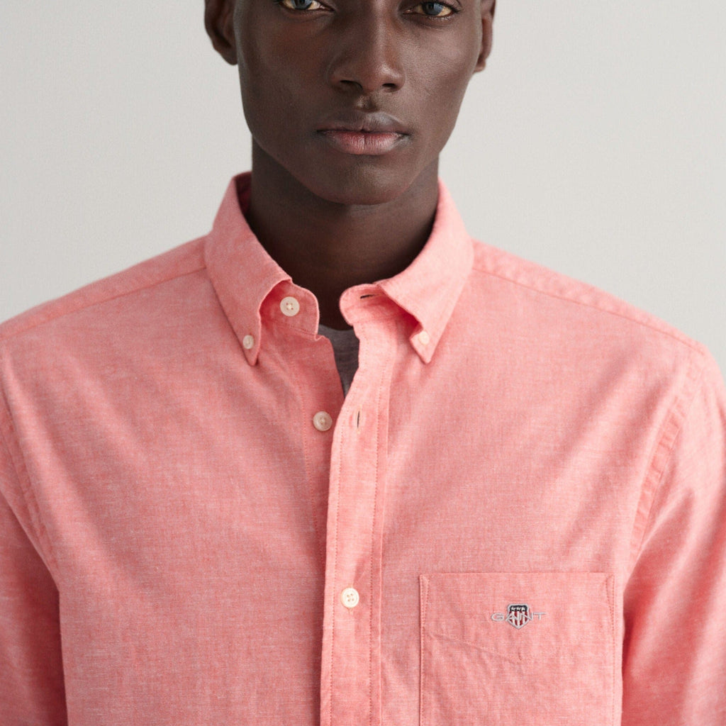 GANT Regular Fit Cotton Linen Short Sleeve Shirt in Sunset Pink