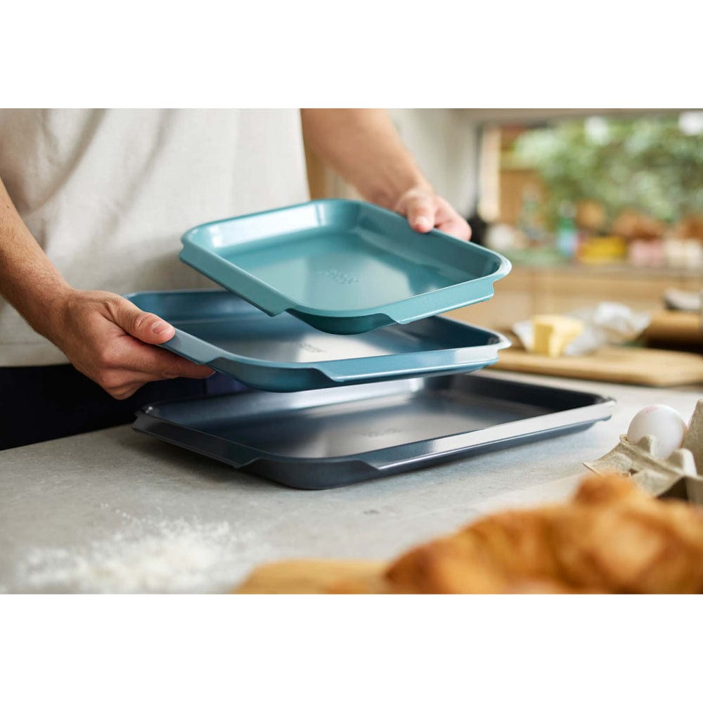 Joseph Joseph Nest™ Bake Non-Stick Small Blue Baking Tray