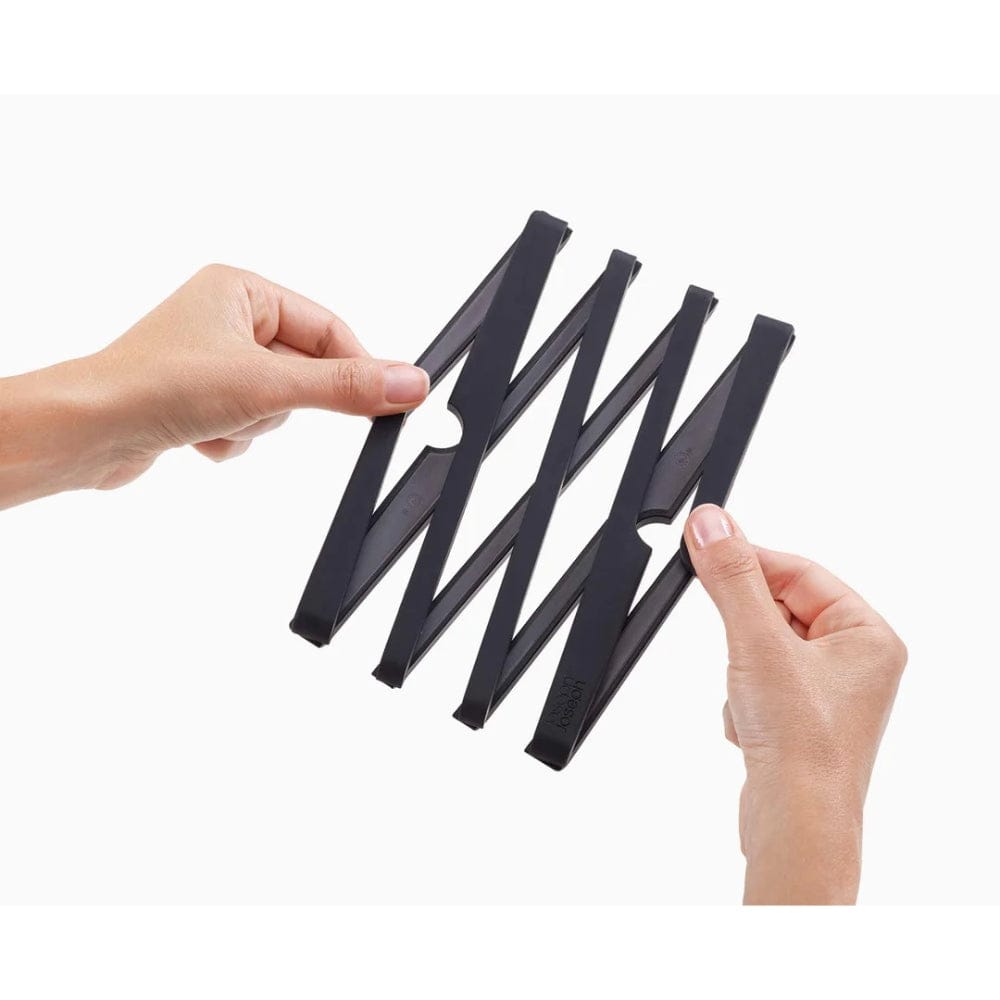 Joseph JOseph Stretch™ Expandable Black Trivet In Black