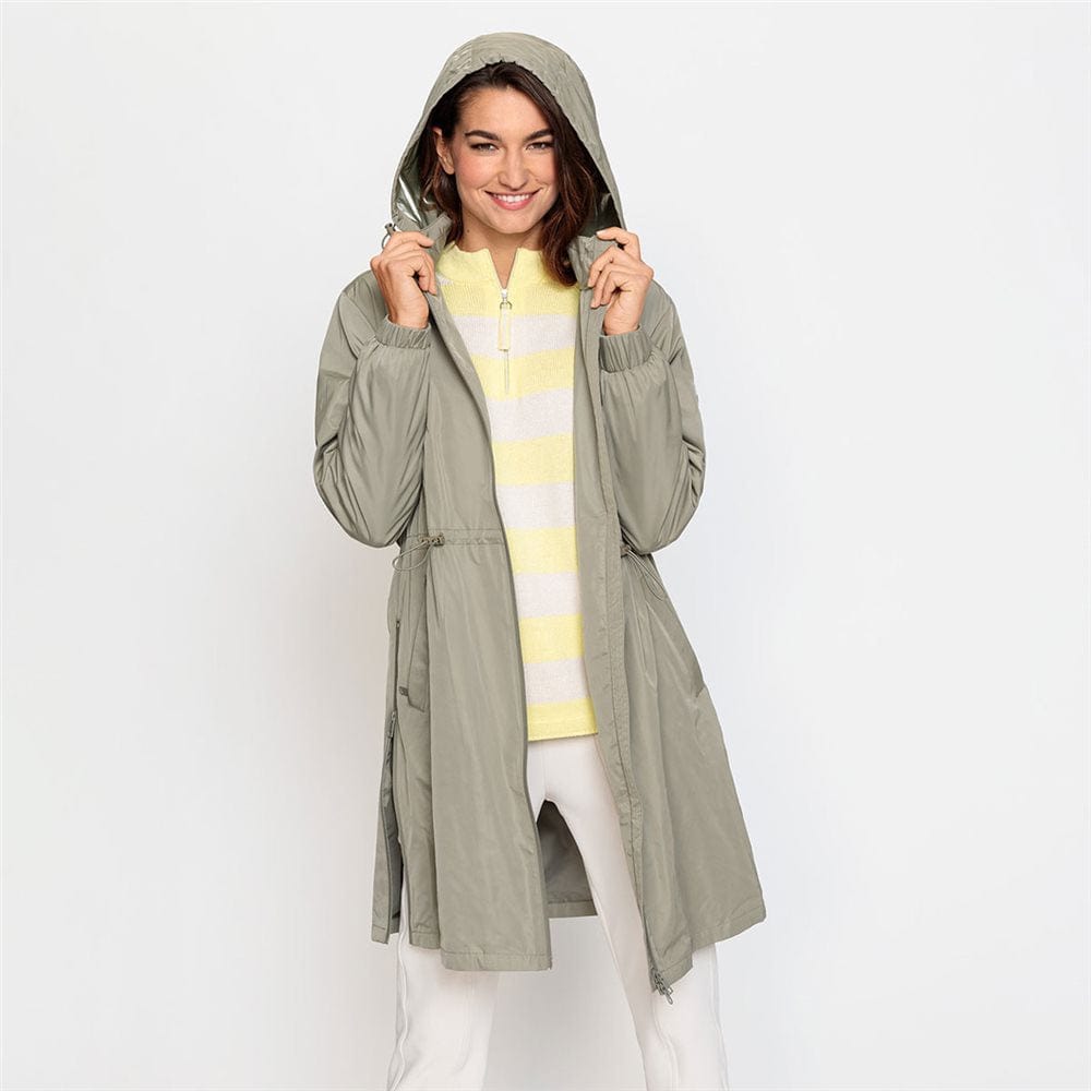 Olsen wind and water-repellent short coat with detachable hood